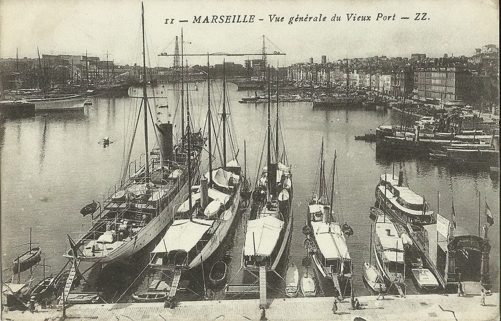 CPA: MARSEILLE ANNEES 1910, VUE GENERALE DU VIEUX PORT.