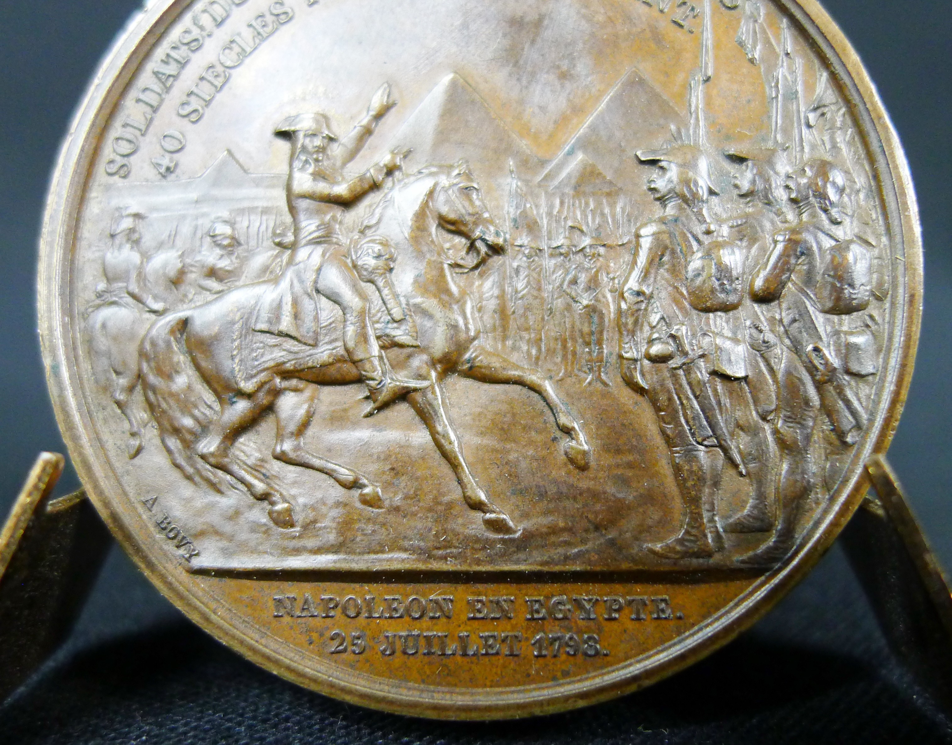 MEDAILLE CUIVRE, A.BOVY sc. BONAPARTE en EGYPTE, 1798.