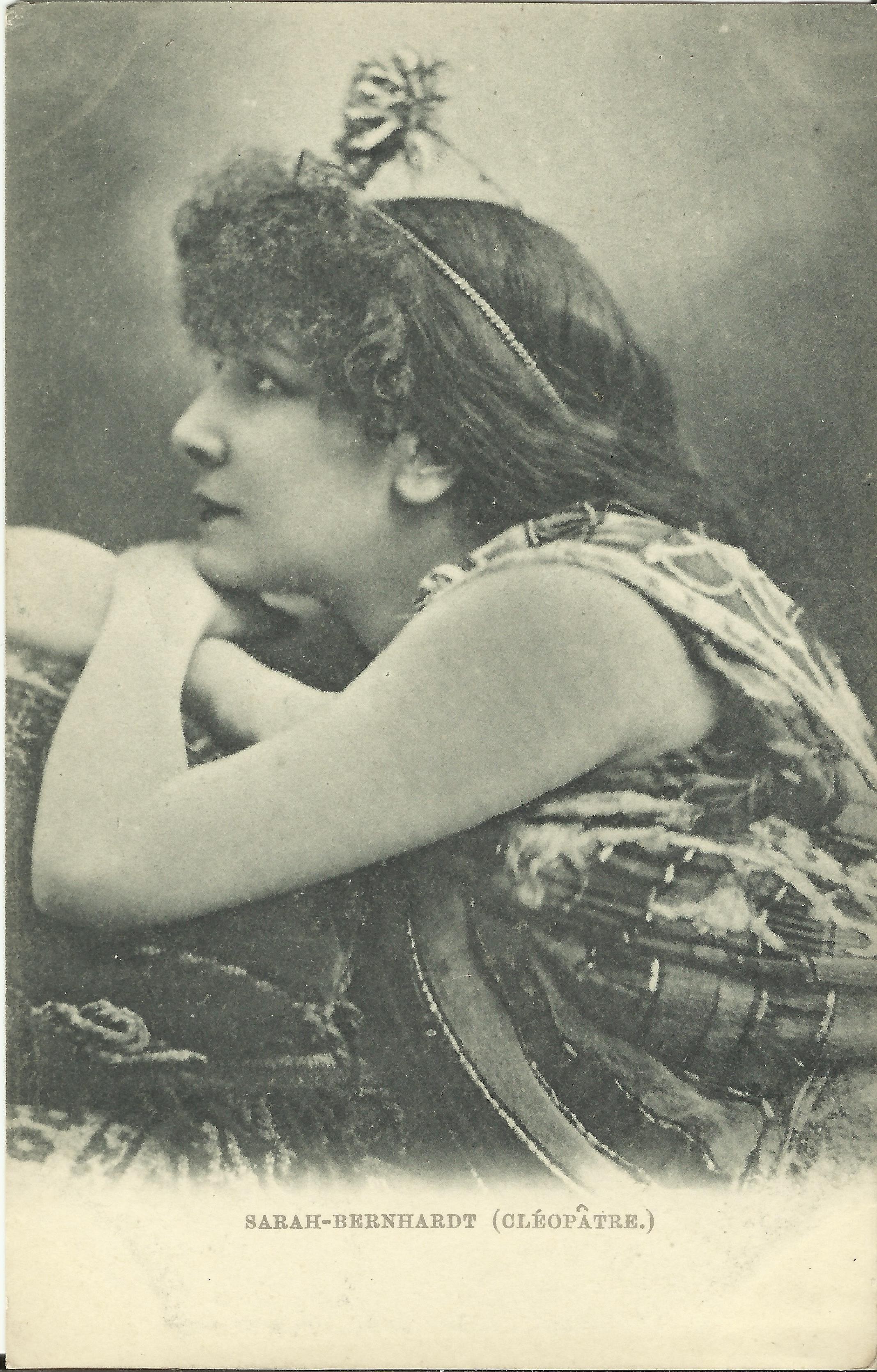 CPA: Portrait de Sarah BERNHARDT (Cléopatre), vers 1900.
